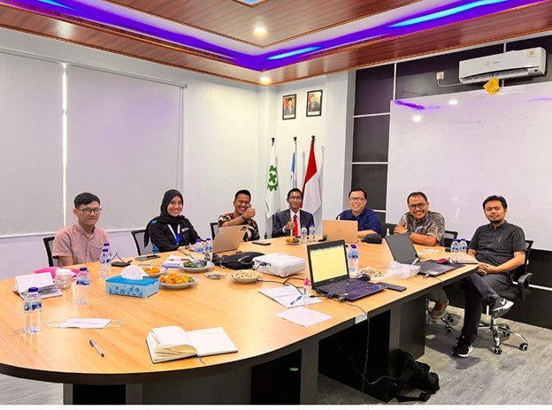 Kolaborasi Dosen Prodi Magister Manajemen UNIBA dan Praktisi Industri ...